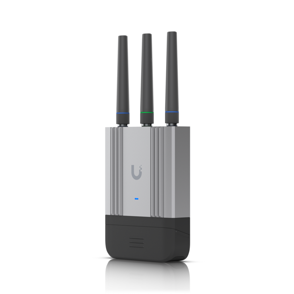 Ubiquiti Mobile Router Industrial - NAS STORE